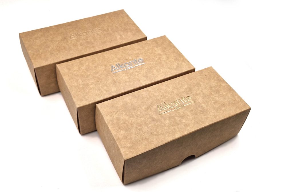Dėžutė su įspaustu logotipu – 155x75x50mm – Alkante Shop